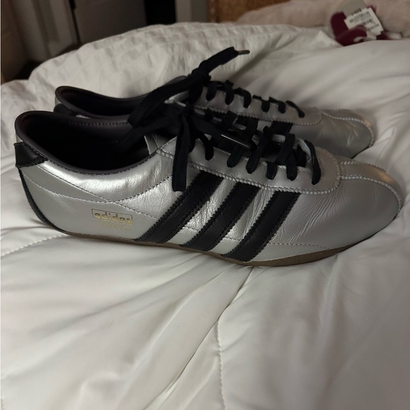 adidas | Shoes | Adidas Metallic Silver And Black Sneakers Unisex ...